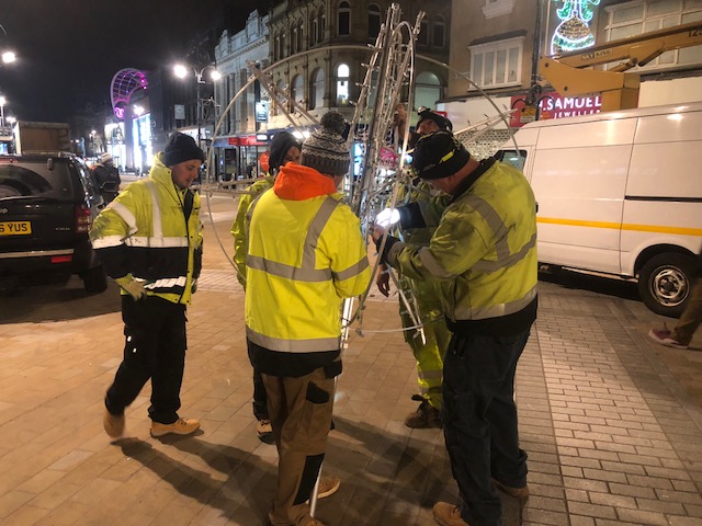 Leeds Pixel – Acorn Lighting